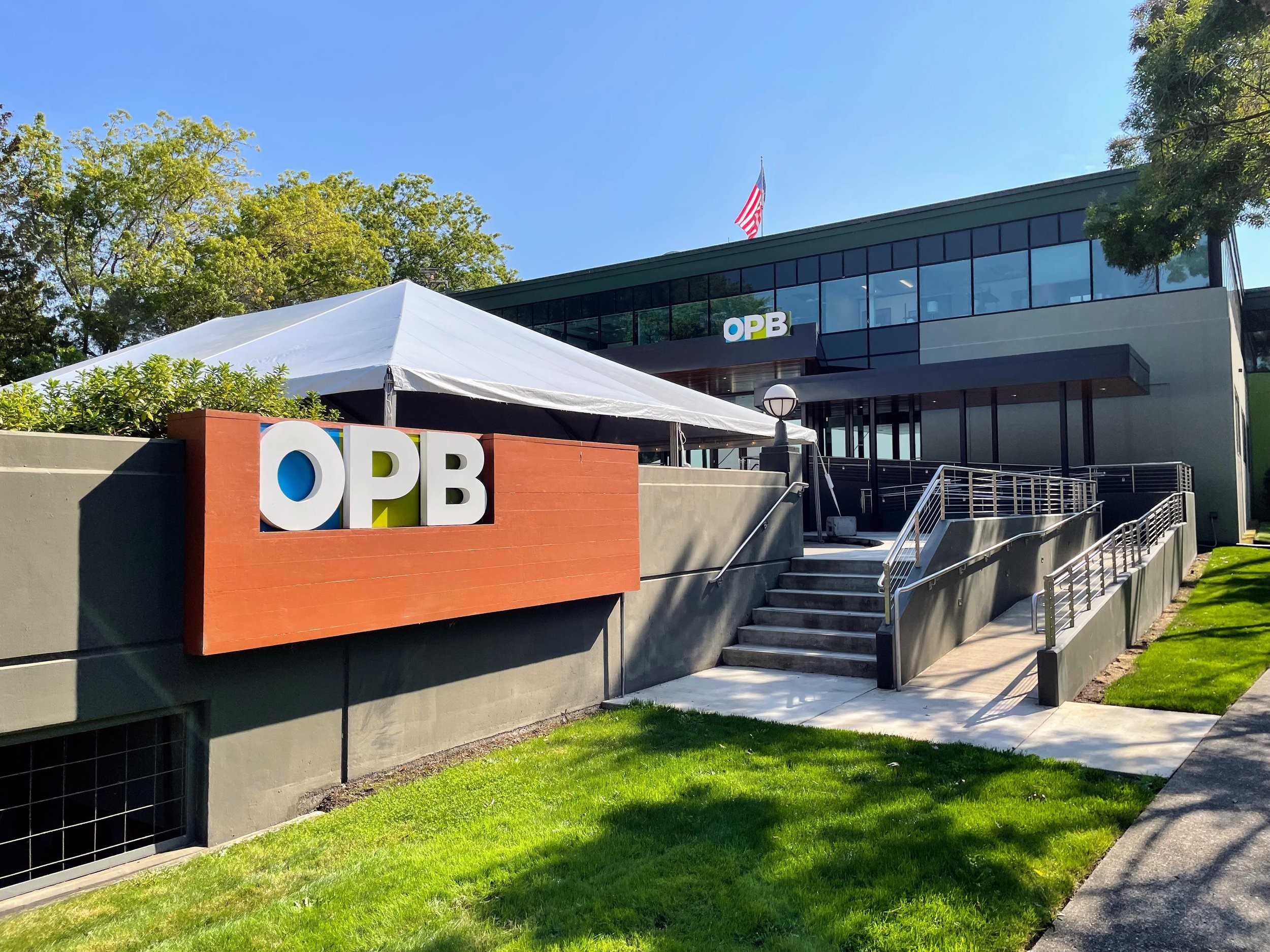 Oregon Democrats criticize Trump’s order targeting NPR, PBS funding ...