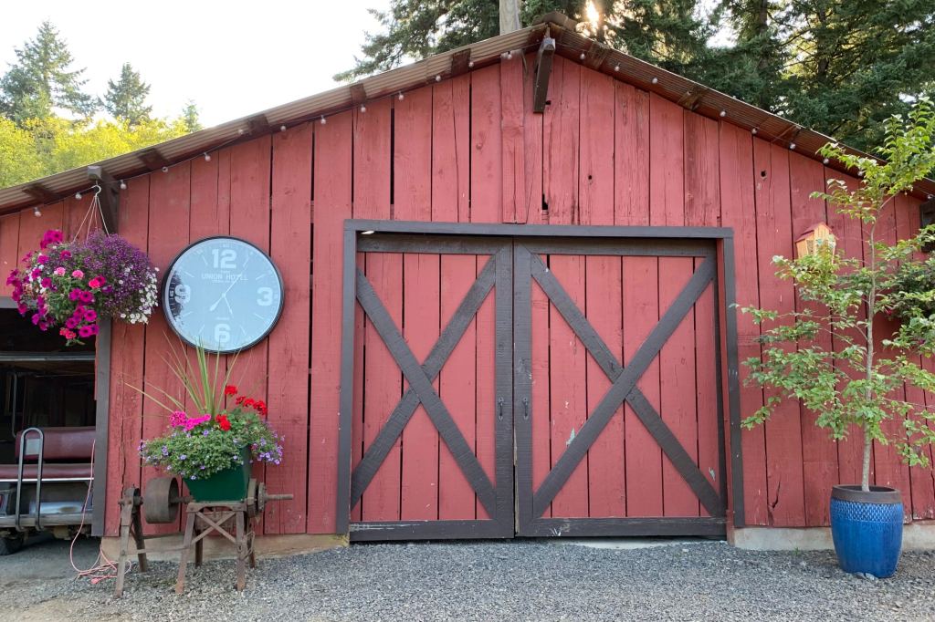 Horning’s Hideout killing puts family feud at center of courtroom ...